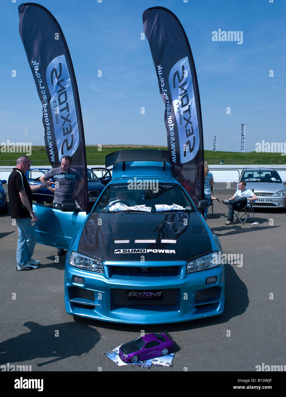 Modified car engine bay hi-res stock photography and images - Alamy