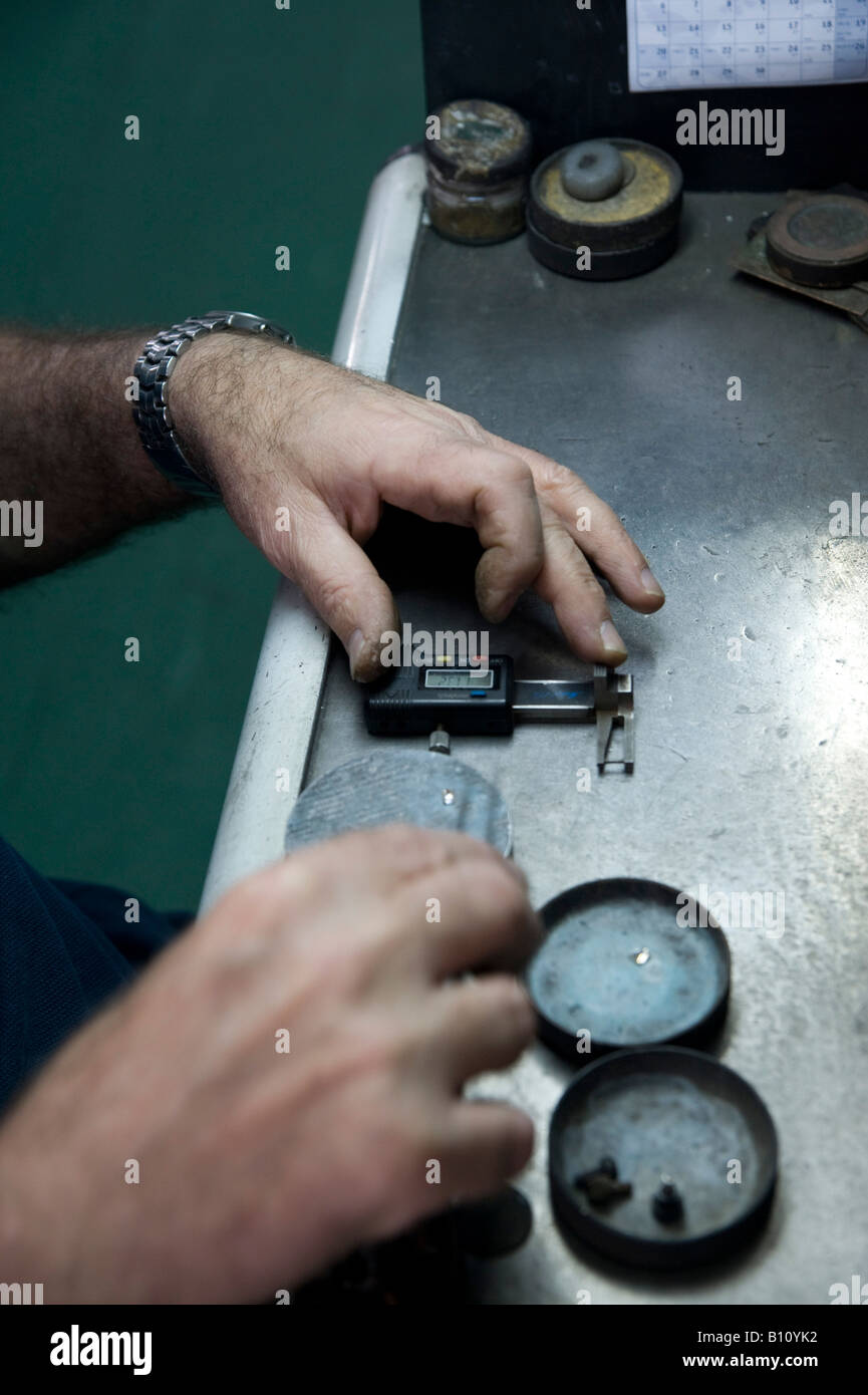 Israel diamond worker hi-res stock photography and images - Alamy