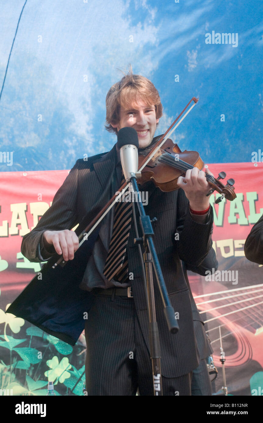 the Abrams Brothers on stage at an outdoor concert Stock Photo - Alamy