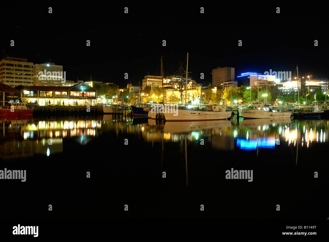 Hobart Harbour by night Hobart City Tasmania Stock Photo - Alamy