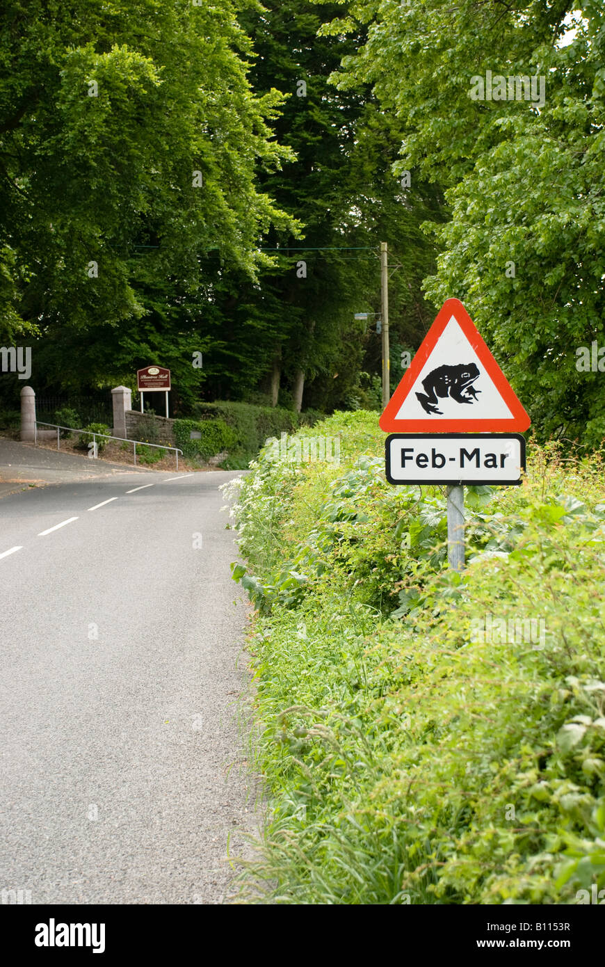 natterjack toad crossing point road sign in heversham cumbria Stock ...
