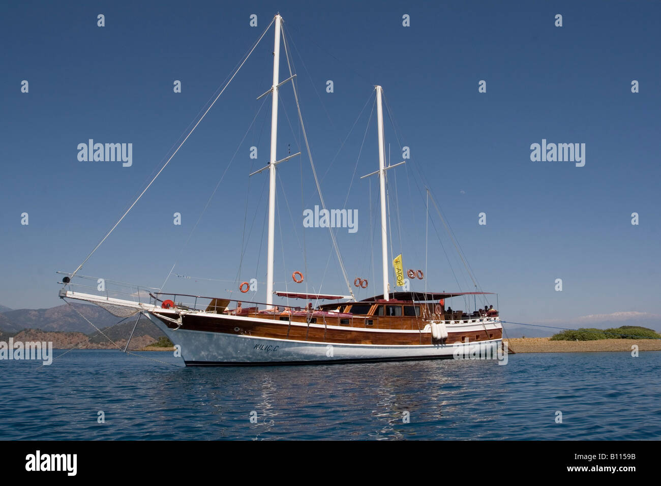 A turkish yacht at anchor in The Bay of Göcek Stock Photo - Alamy