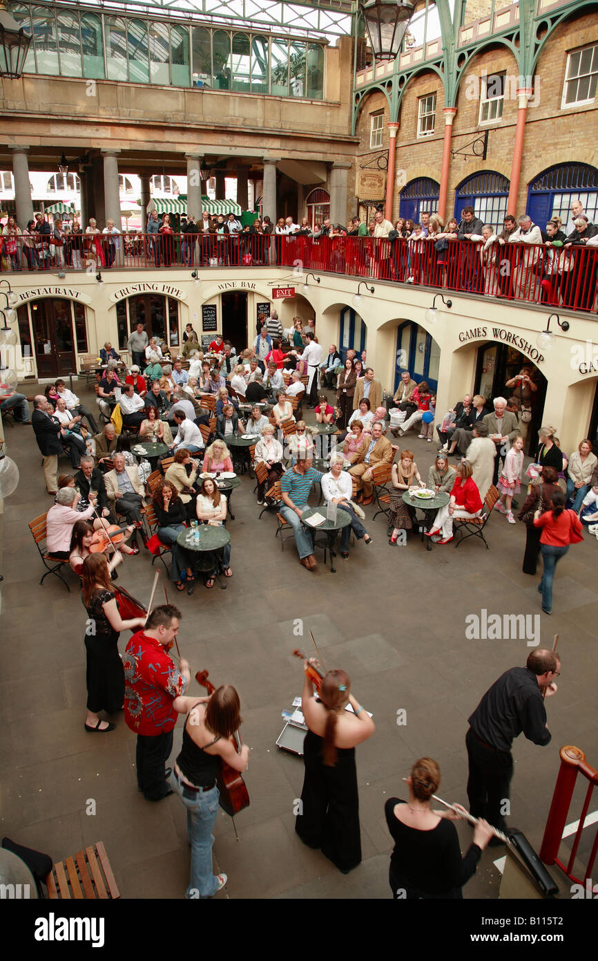 UK Britain England London Covent Garden Market people Stock Photo - Alamy