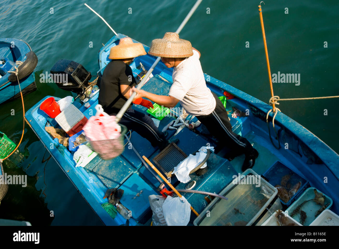 Saikung new territories fishing boats hi-res stock photography and images - Alamy