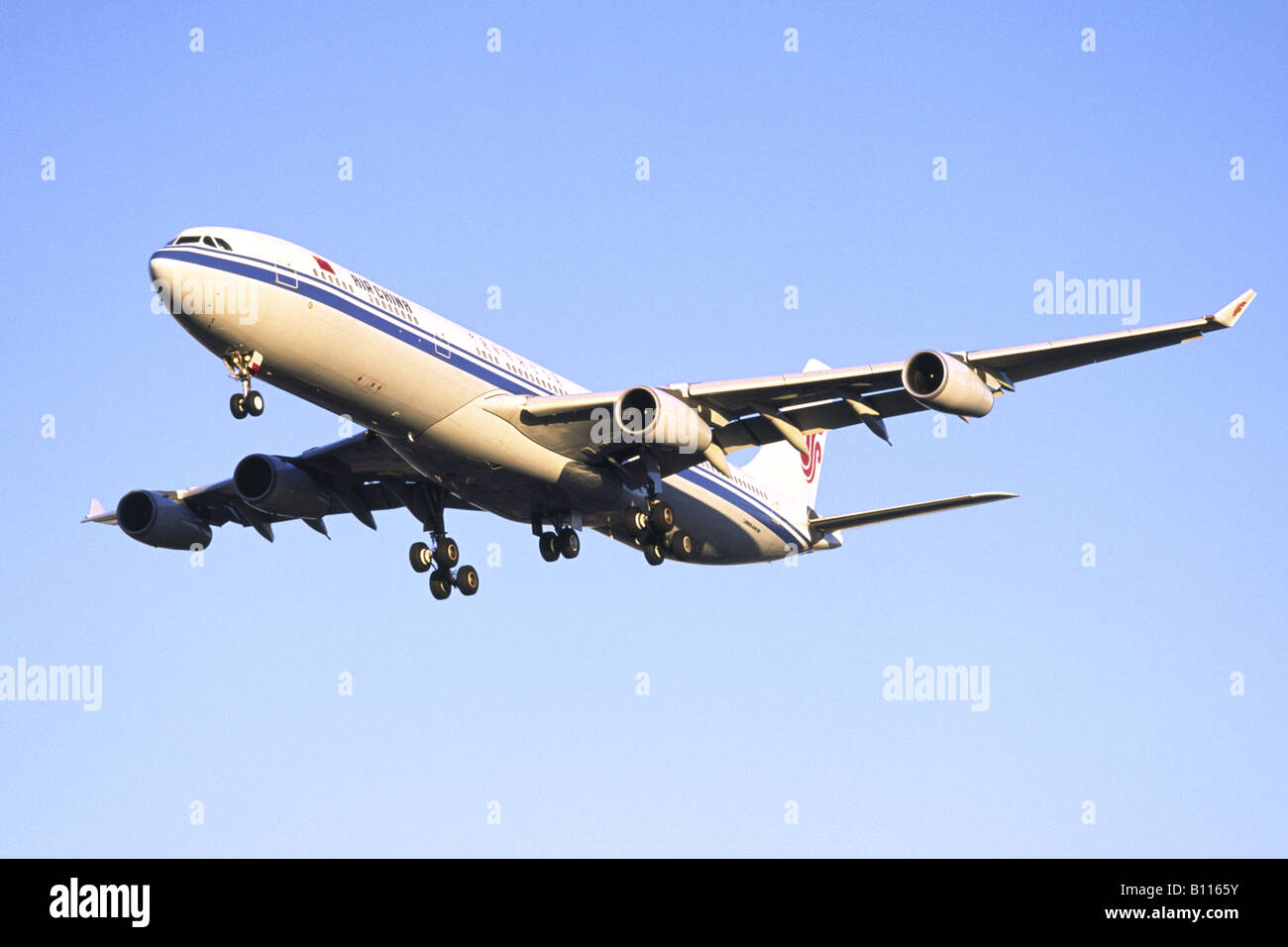 Airbus a340 air china hi-res stock photography and images - Alamy