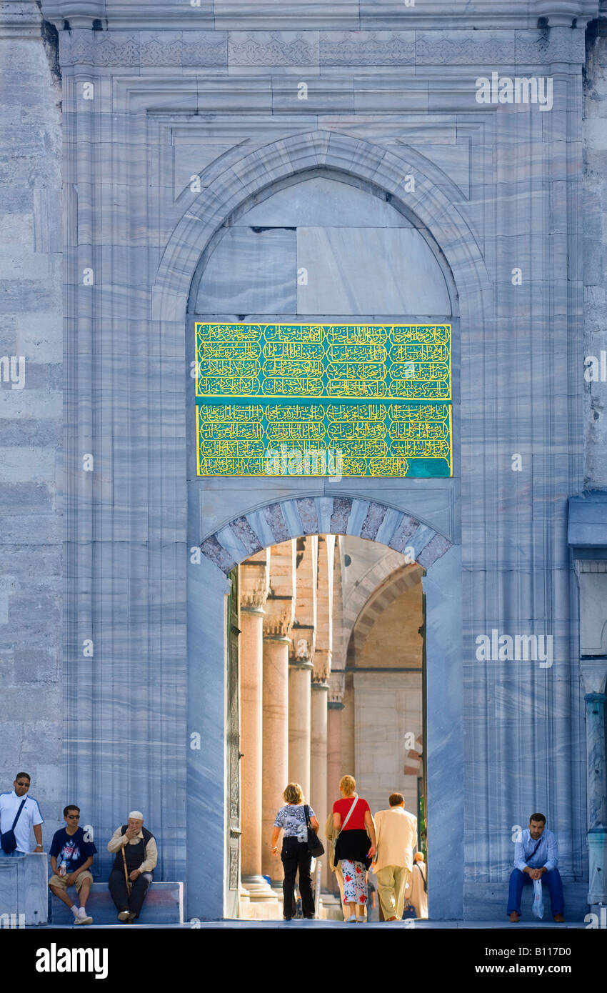 Courtyard entrance blue mosque istanbul hi-res stock photography and ...
