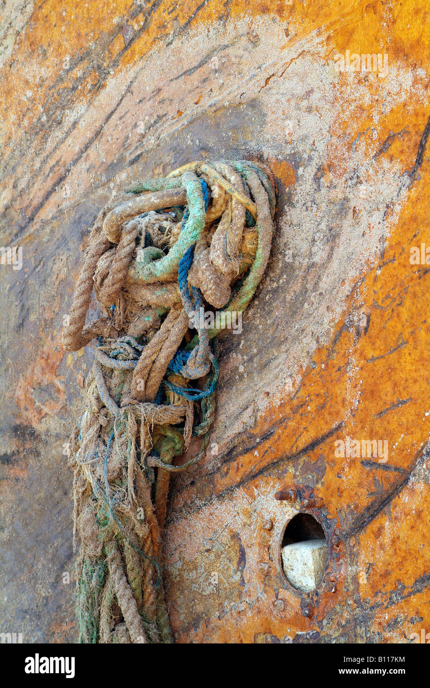 Ropes at a hull Stock Photo - Alamy