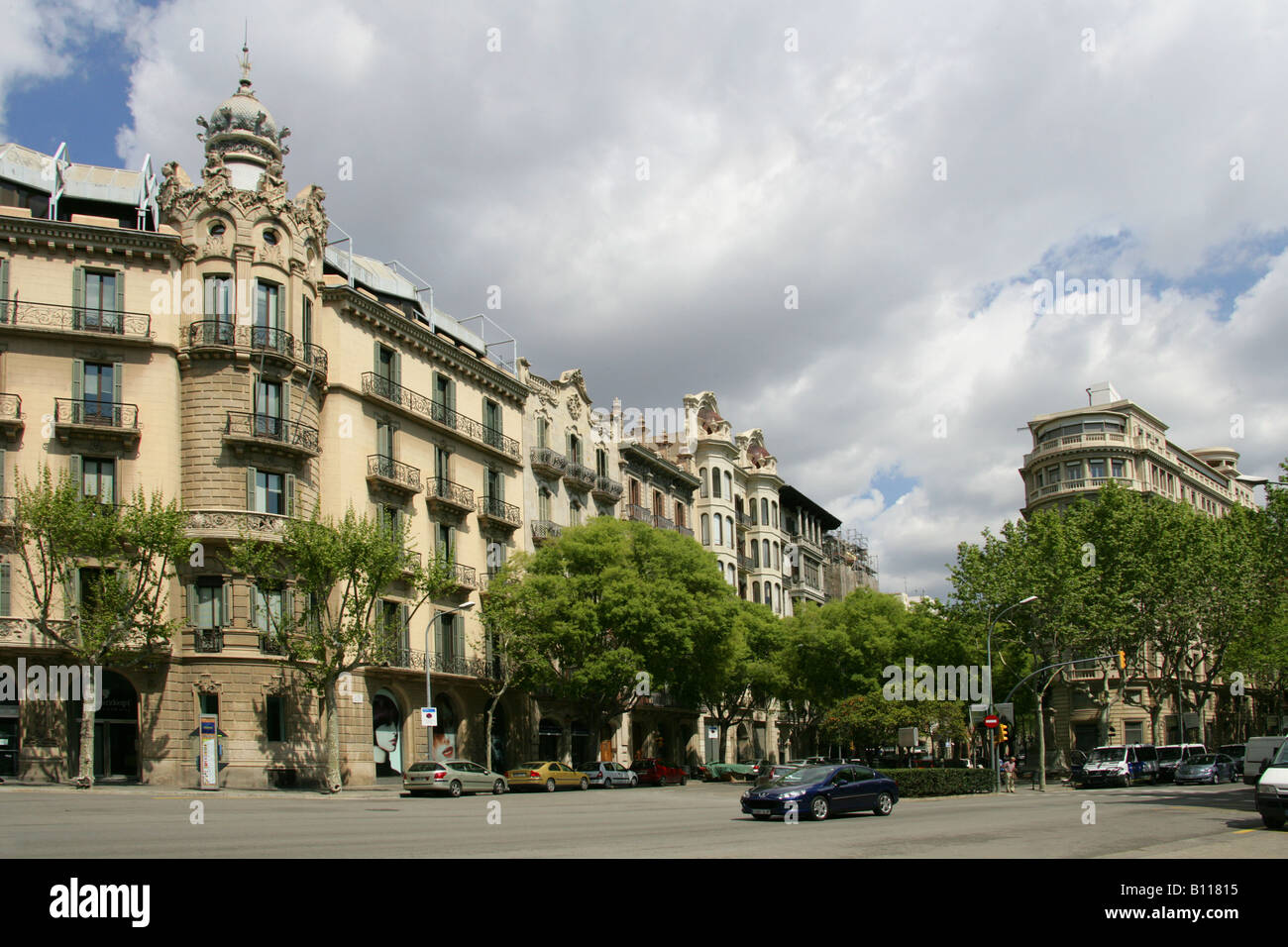 Street Scene, Barcelona Suburb, Catalunya, Spain Stock Photo - Alamy