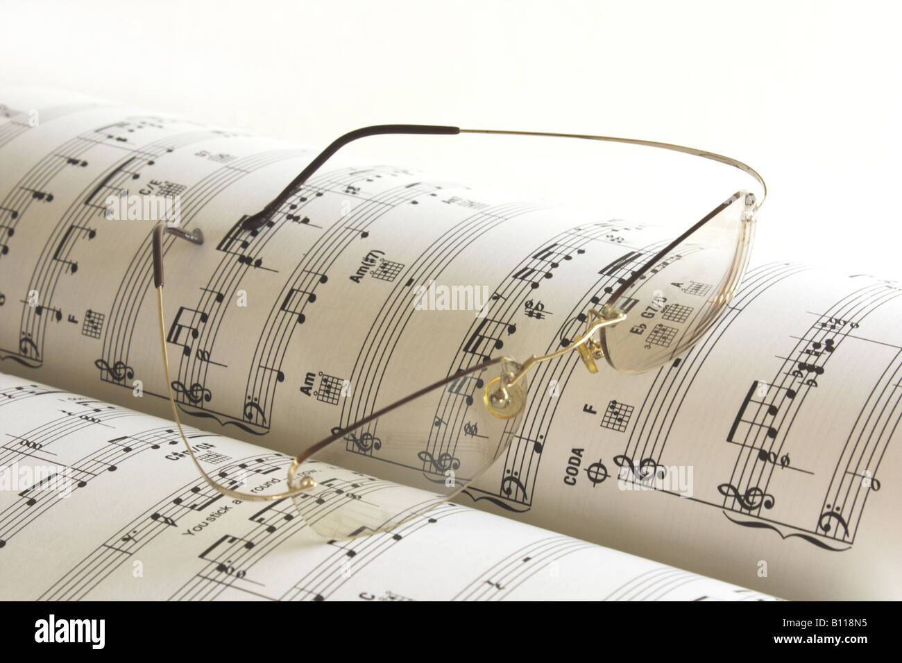 Open music book hi-res stock photography and images - Alamy
