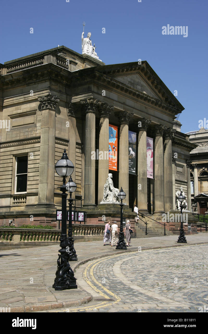 City of Liverpool, England. Walker Art Gallery on Liverpool’s William ...