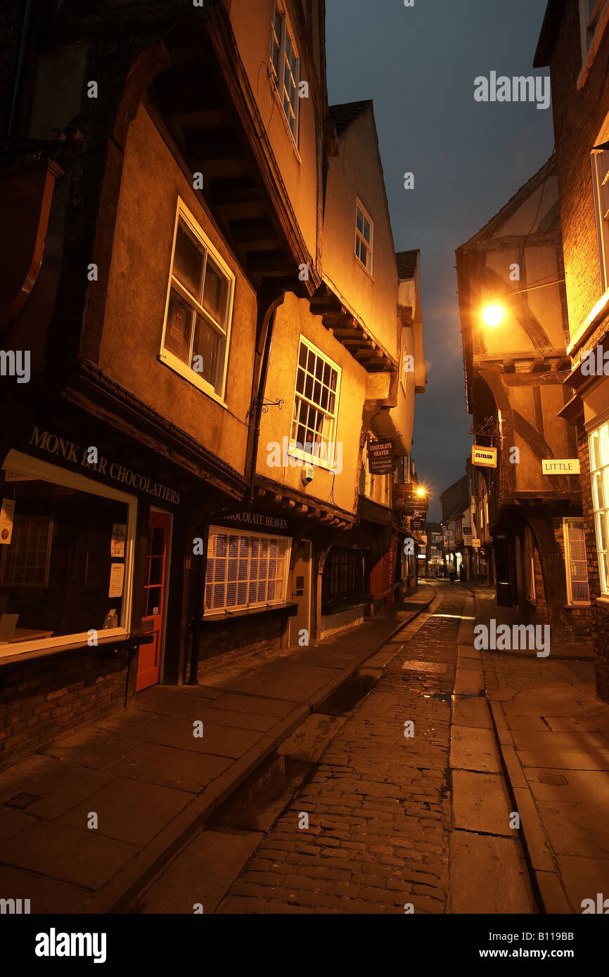 The medieval narrow street of the Shambles and Little Shambles York ...