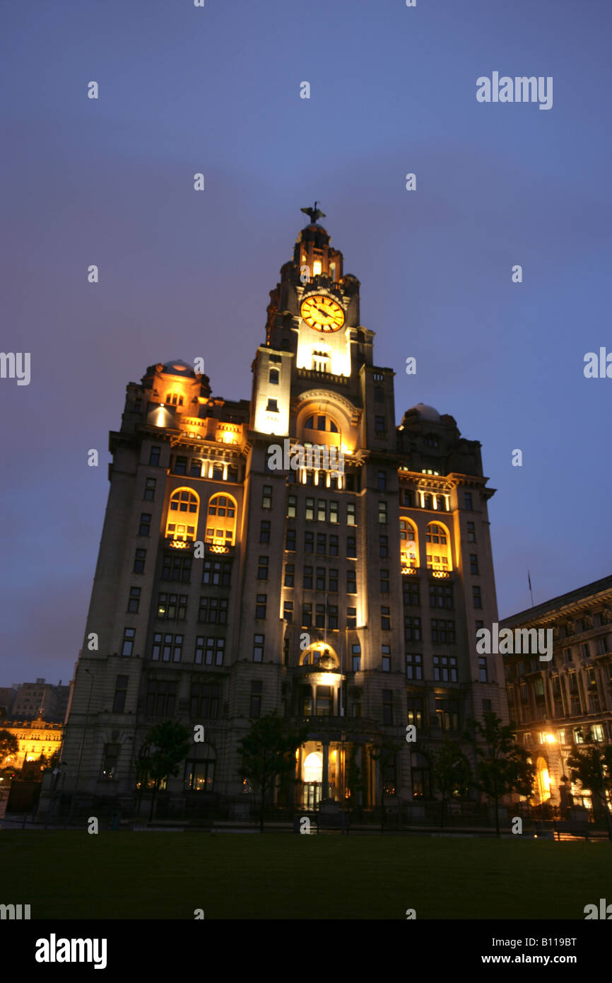 City of Liverpool, England. Night view of the Royal Liver building at ...