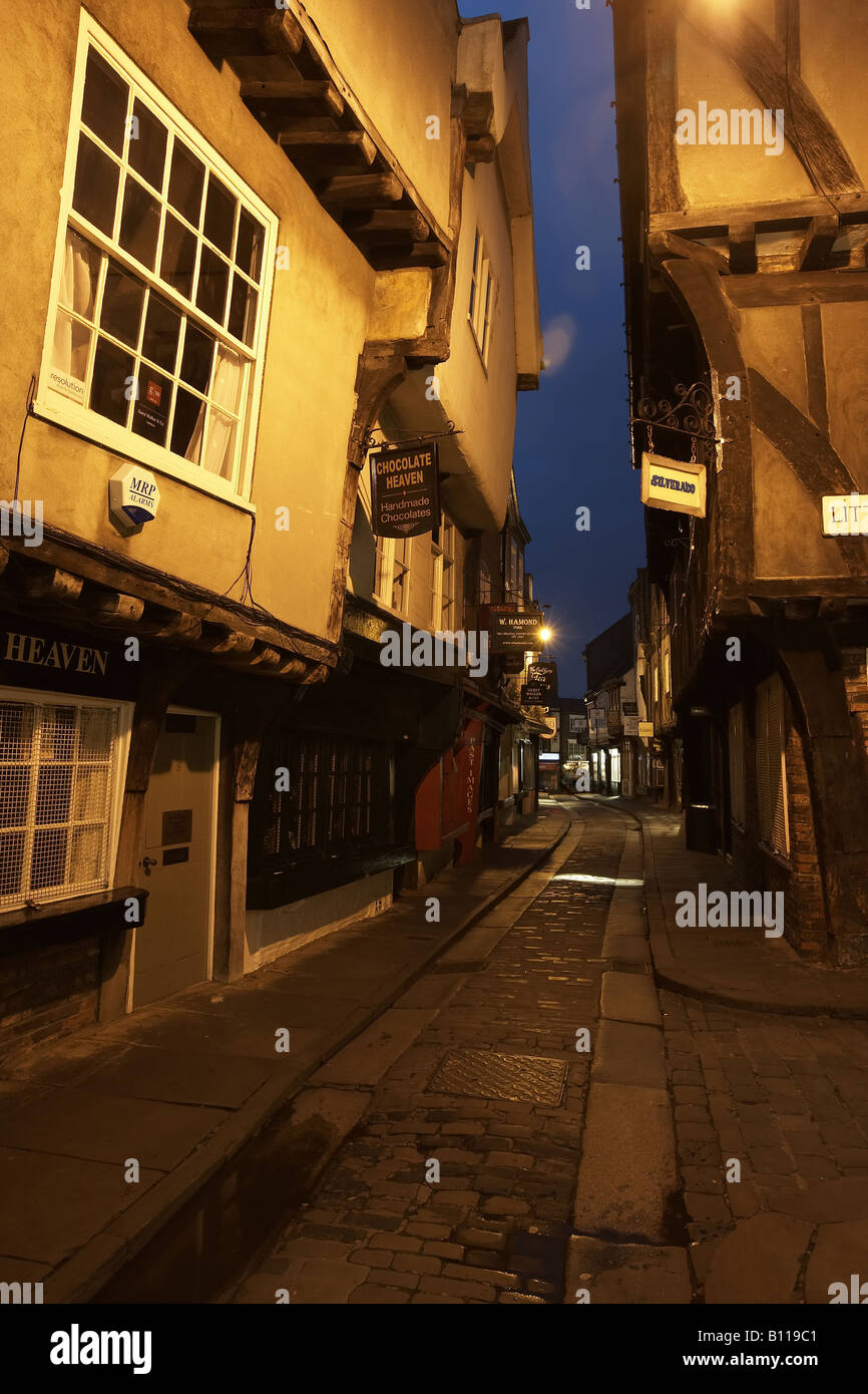The medieval narrow street of the Shambles and Little Shambles York ...