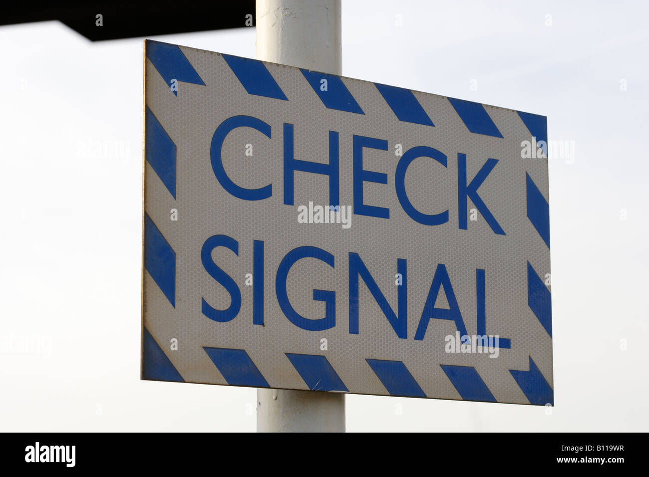 Check signal sign Stock Photo - Alamy