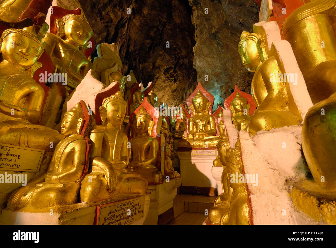 ASIA MYANMAR BURMA BIRMA PINDAYA CAVE WITH 8000 BUDDHA STATUES Stock ...