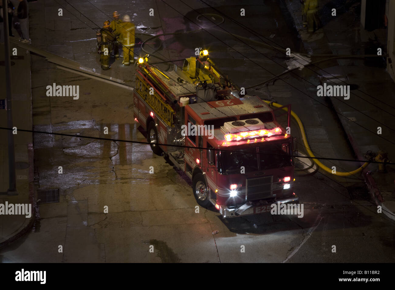 Fire Engine working on a fire in downtown los angeles Stock Photo - Alamy