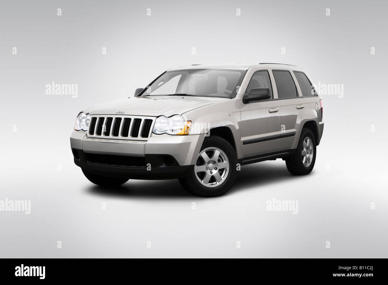 2008 Jeep Grand Cherokee Laredo in Gray - Front angle view Stock Photo ...