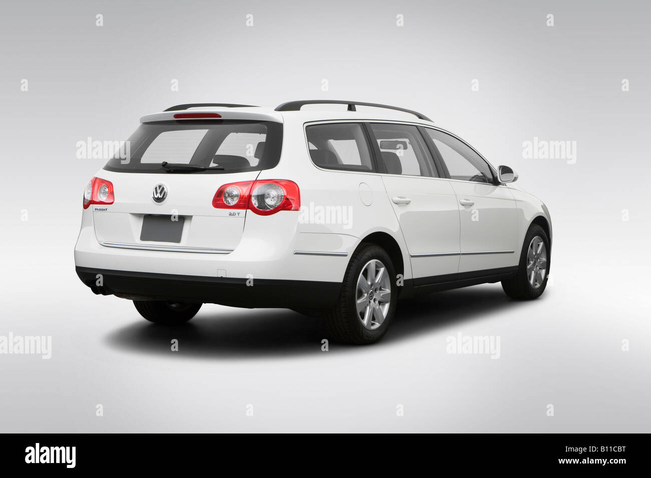 2008 Volkswagen Passat Turbo in White - Rear angle view Stock Photo - Alamy