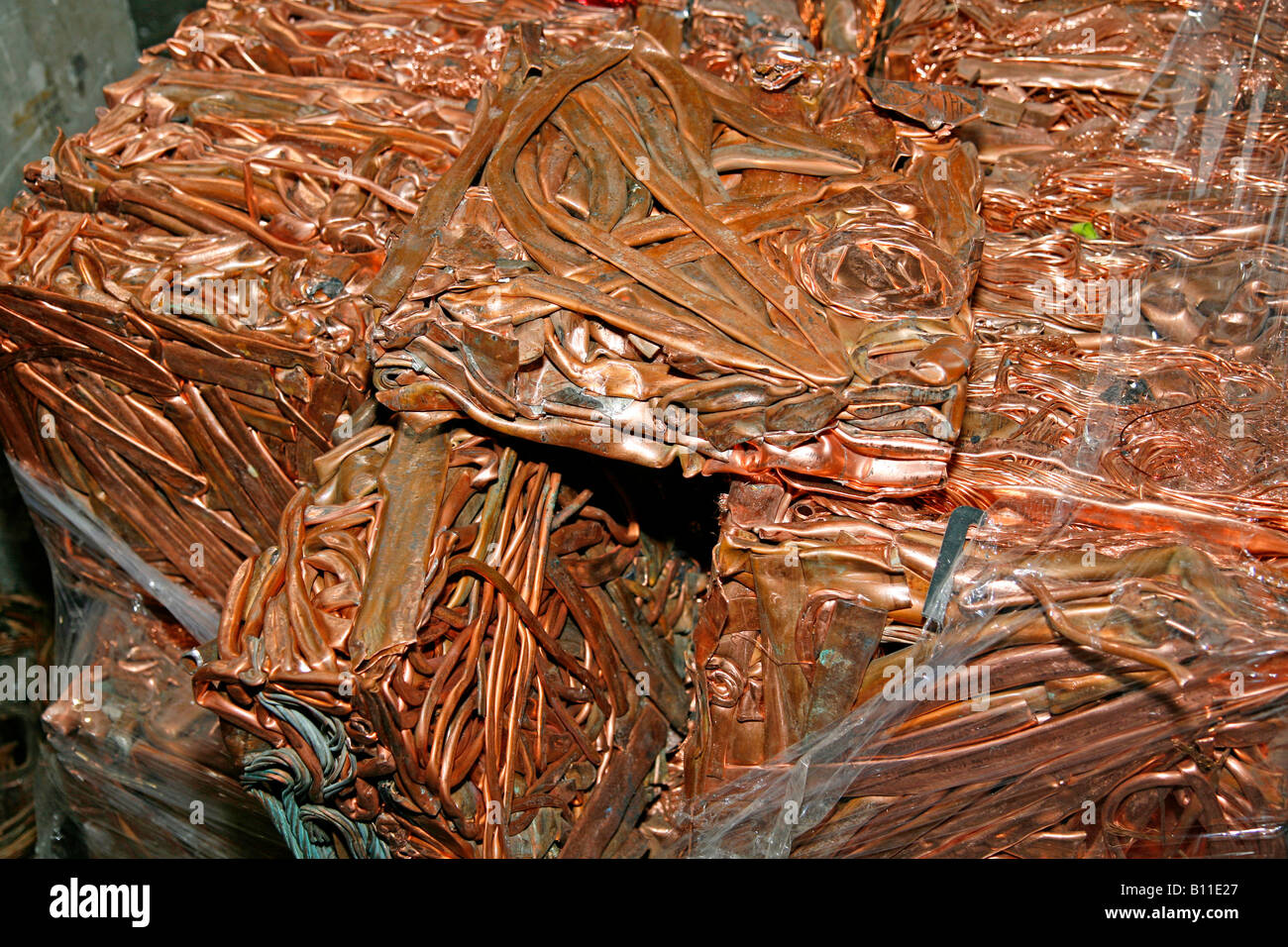 Copper colour change hi-res stock photography and images - Alamy