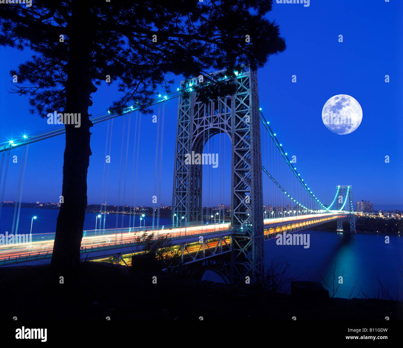 GEORGE WASHINGTON BRIDGE (©CASS GILBERT 1931) HUDSON RIVER MANHATTAN ...