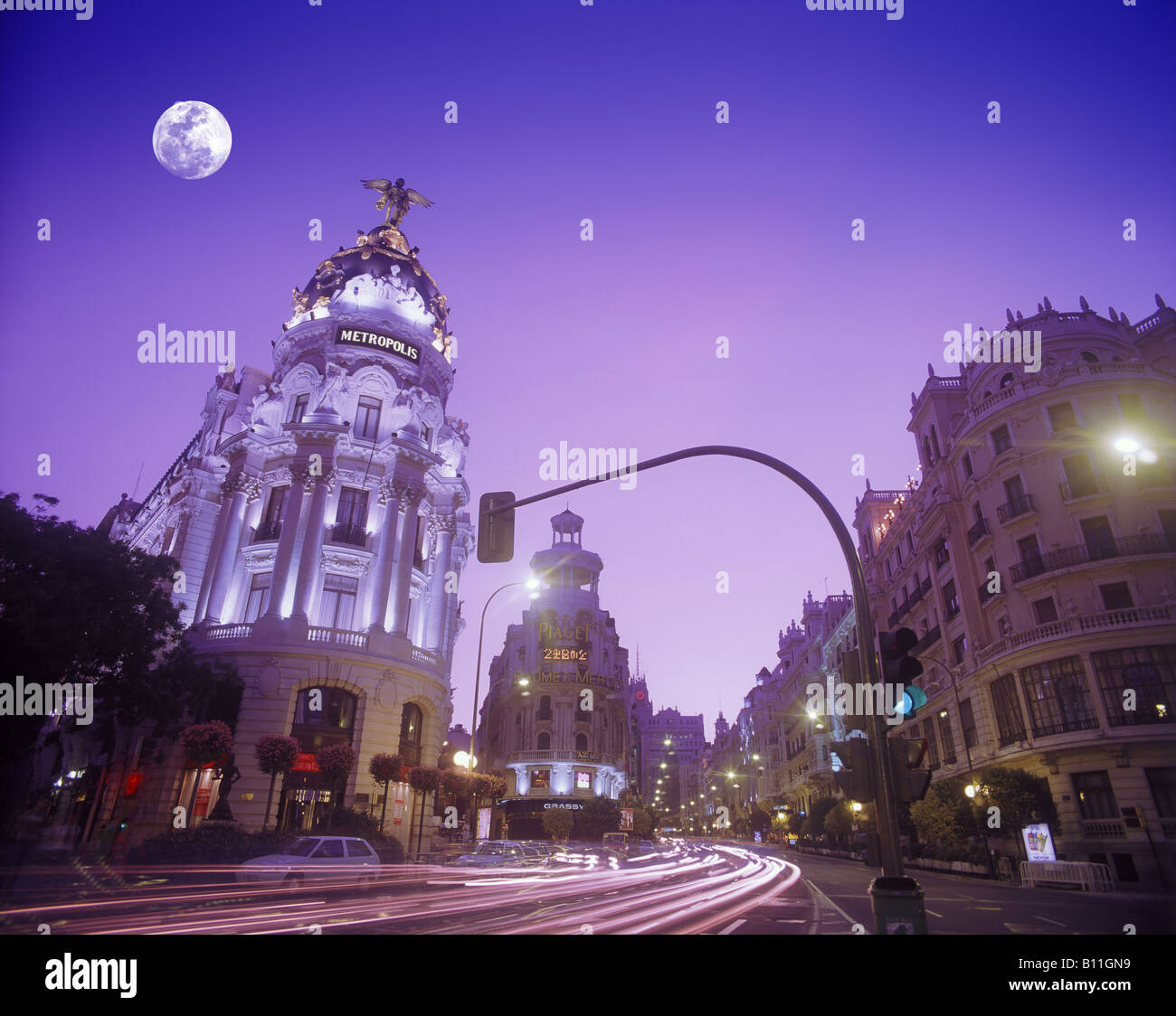 Gran via madrid city hi-res stock photography and images - Alamy
