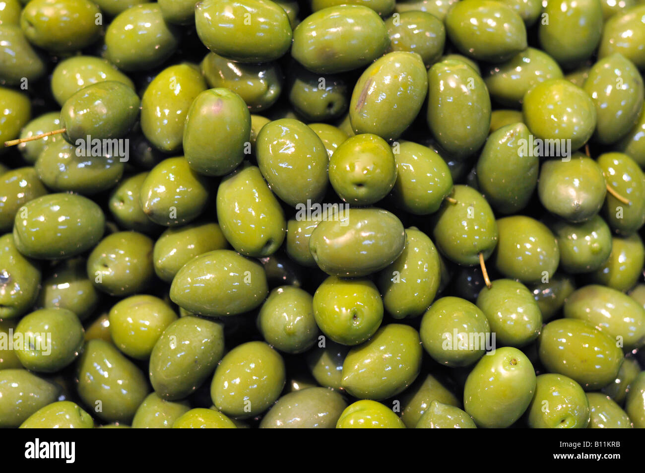 Large olives hi-res stock photography and images - Alamy