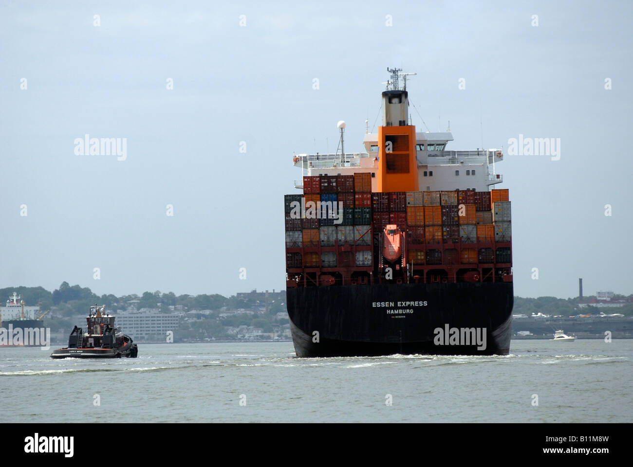The Essen Express of the Hapag Lloyd line leaves port on the Hudson ...