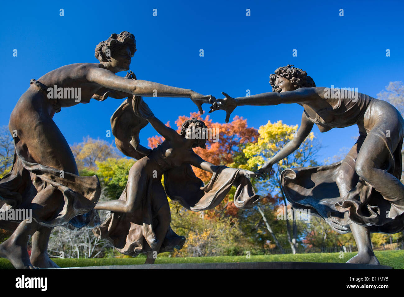 THREE DANCING MAIDENS (©WALTER SCHOTT 1947) UNTERMYER FOUNTAIN ...