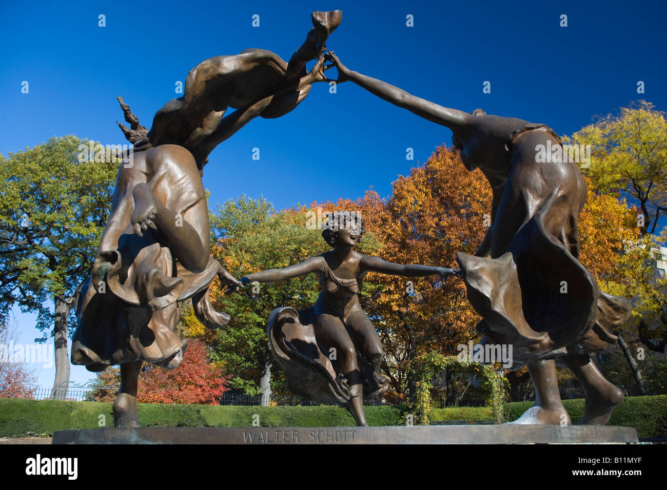 THREE DANCING MAIDENS (©WALTER SCHOTT 1947) UNTERMYER FOUNTAIN ...