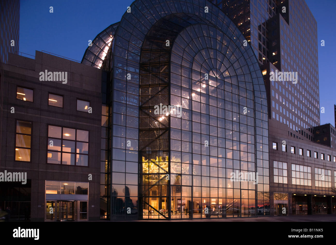 WINTER GARDEN ATRIUM PAVILION WORLD FINANCIAL CENTER MANHATTAN NEW YORK ...