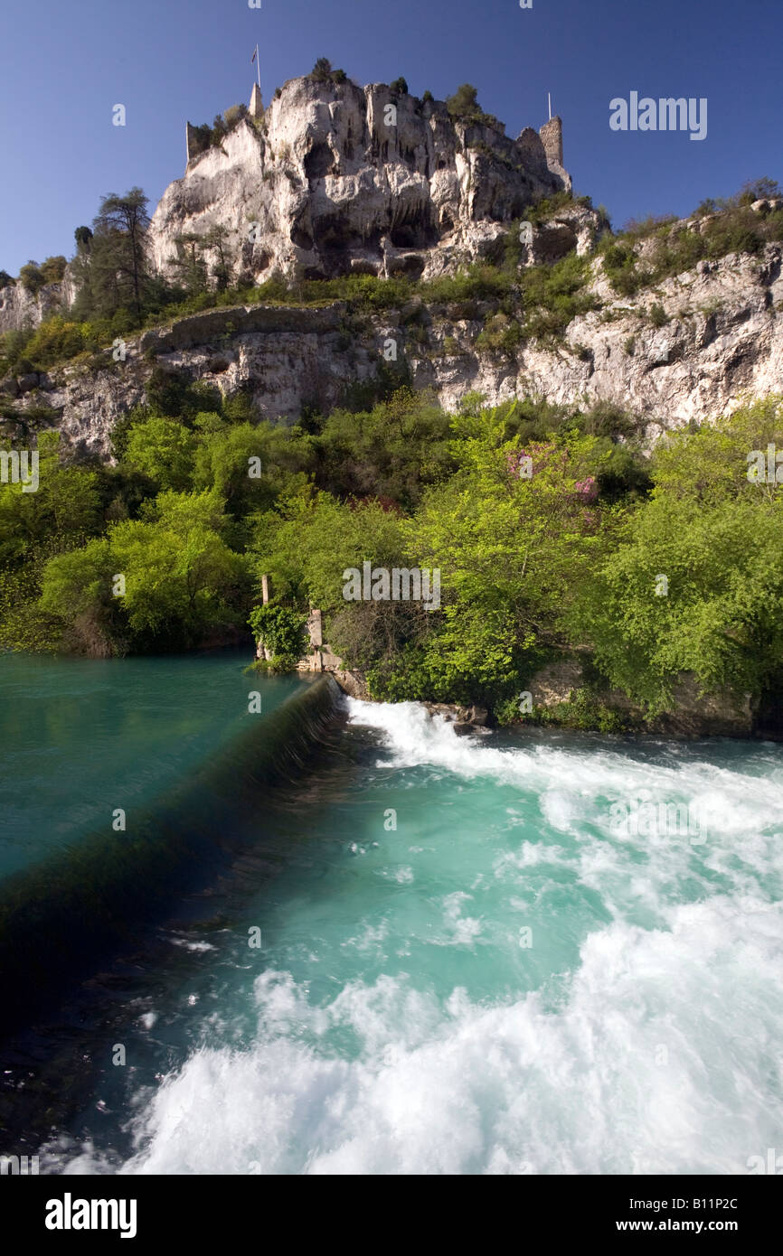The Sorgue river at Fontaine-de-Vaucluse (Vaucluse - France). La Sorgue ...