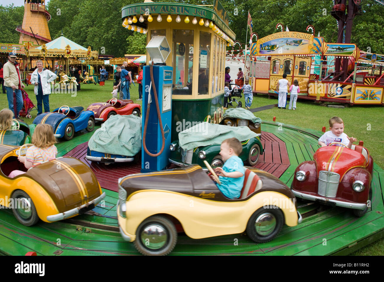 50s People Summer classic coconut throwing fair funfair helter skelter ...