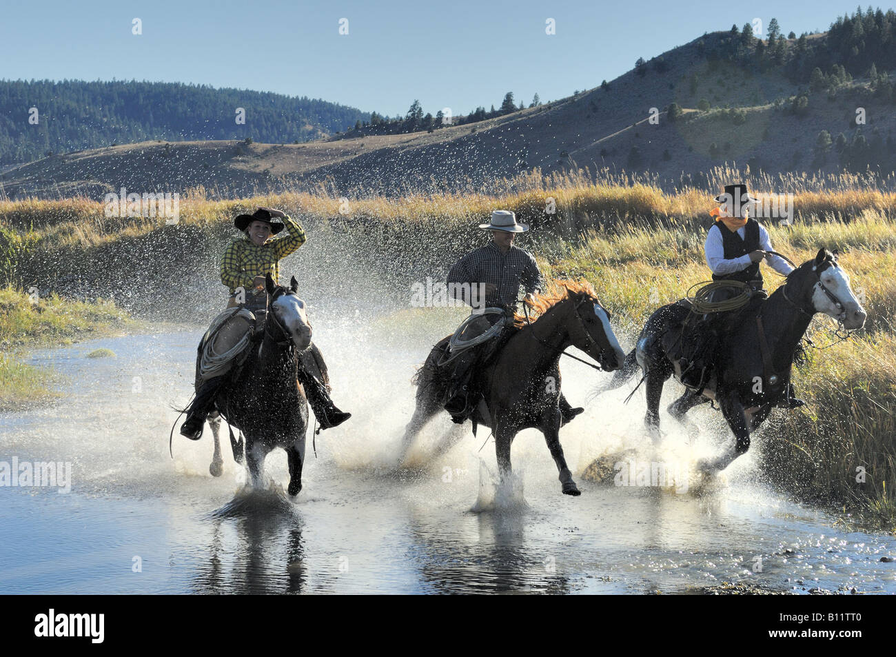 Racing through water hi-res stock photography and images - Alamy