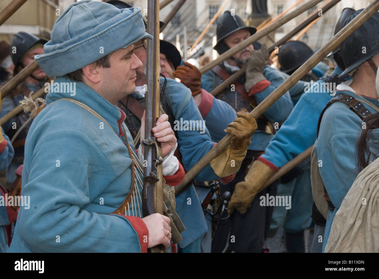 The Kings Army of The English Civil War Society commemorate the ...