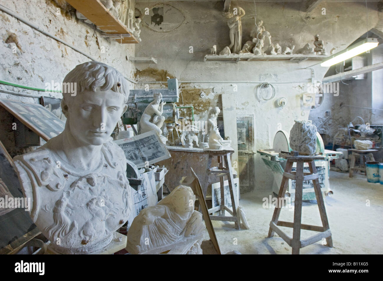 Alabaster workshop hi-res stock photography and images - Alamy