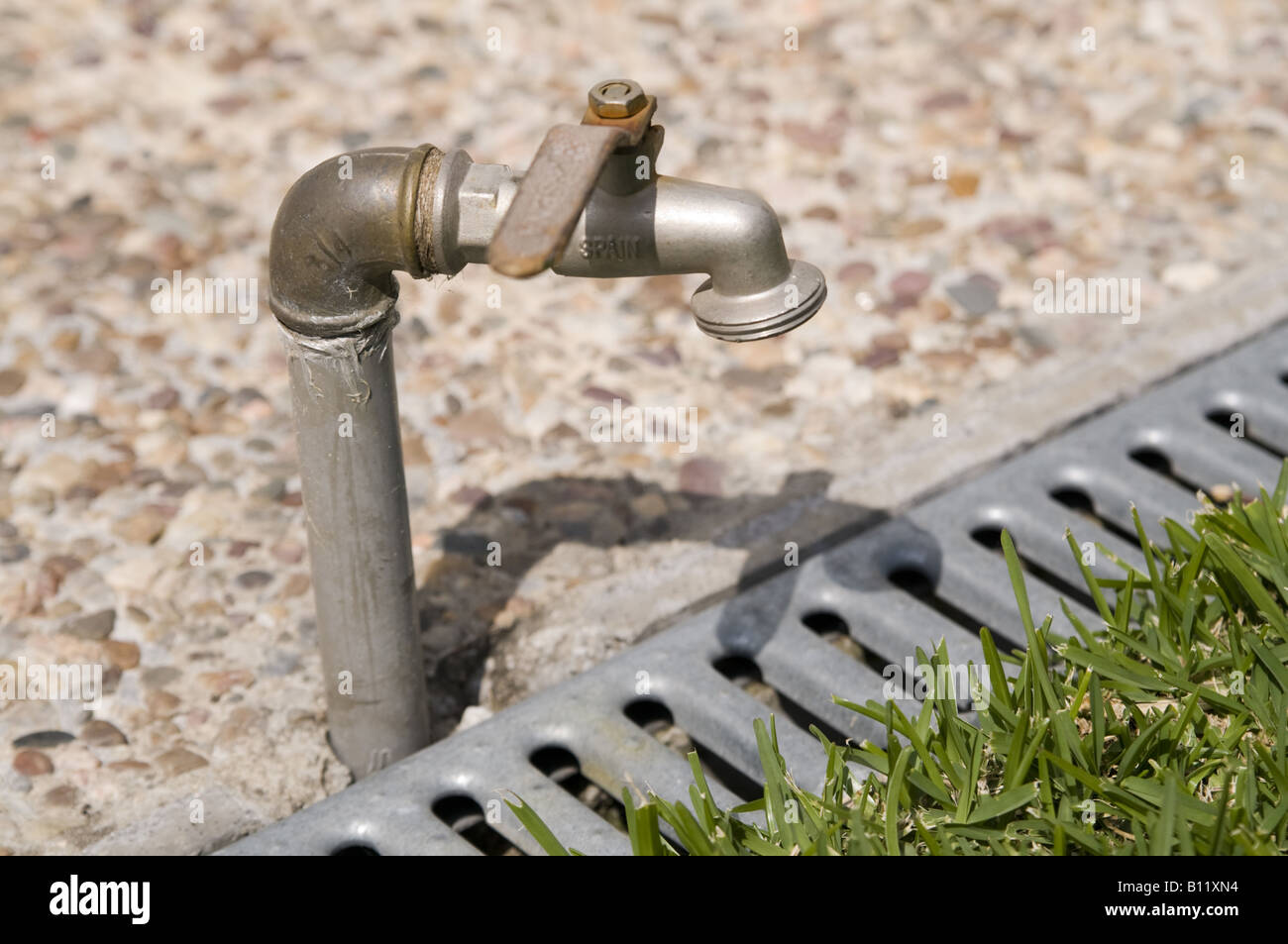 garden hose tap Stock Photo - Alamy