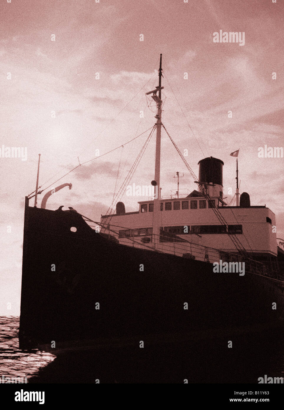 Old steam ship hi-res stock photography and images - Alamy