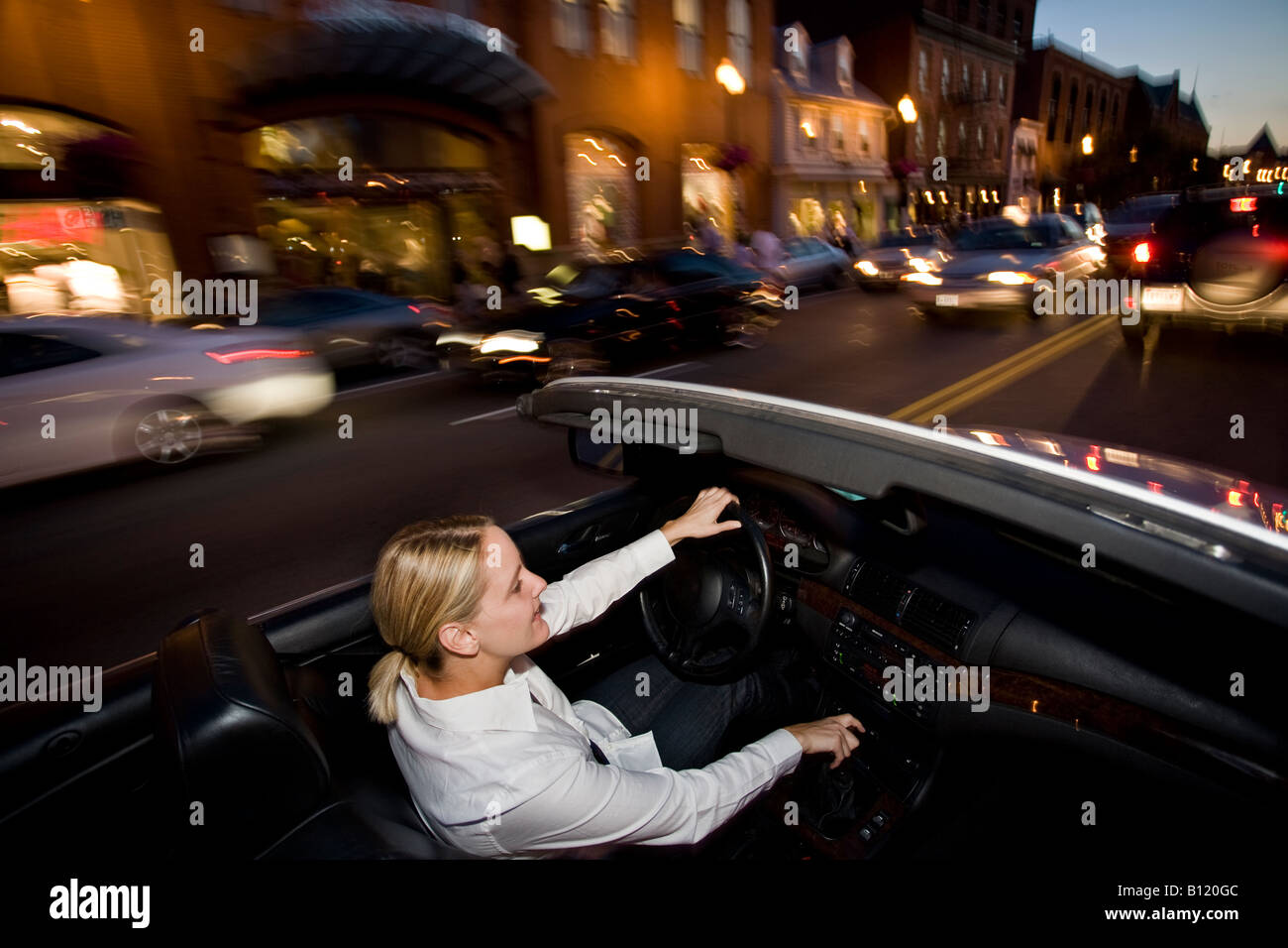 Car night driving outside hi-res stock photography and images - Alamy