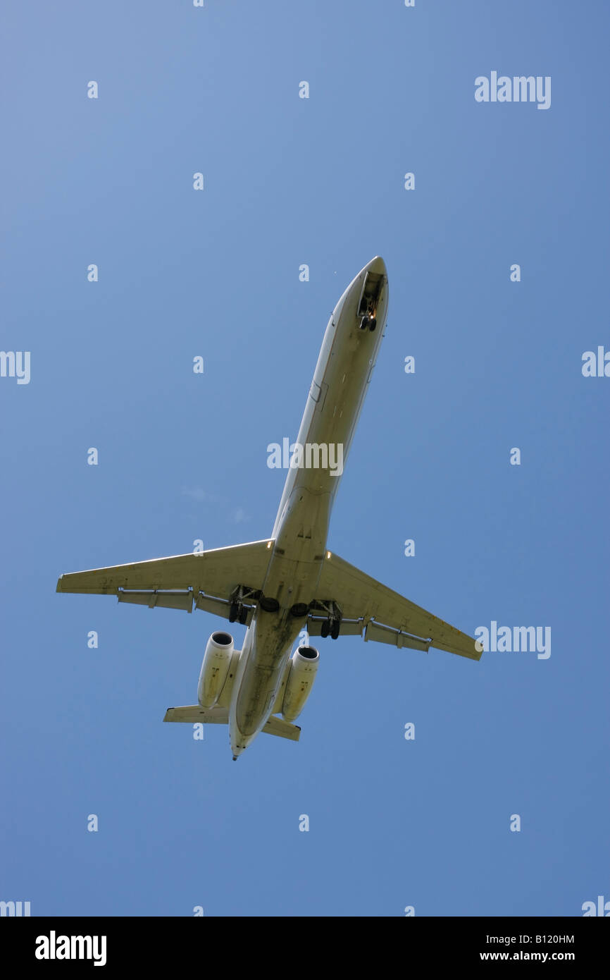 Airplane landing, Washington, DC USA Stock Photo - Alamy