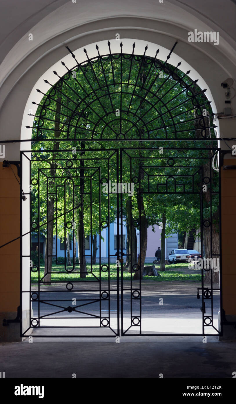 arch gates, St. Petersburg, Russia Stock Photo - Alamy
