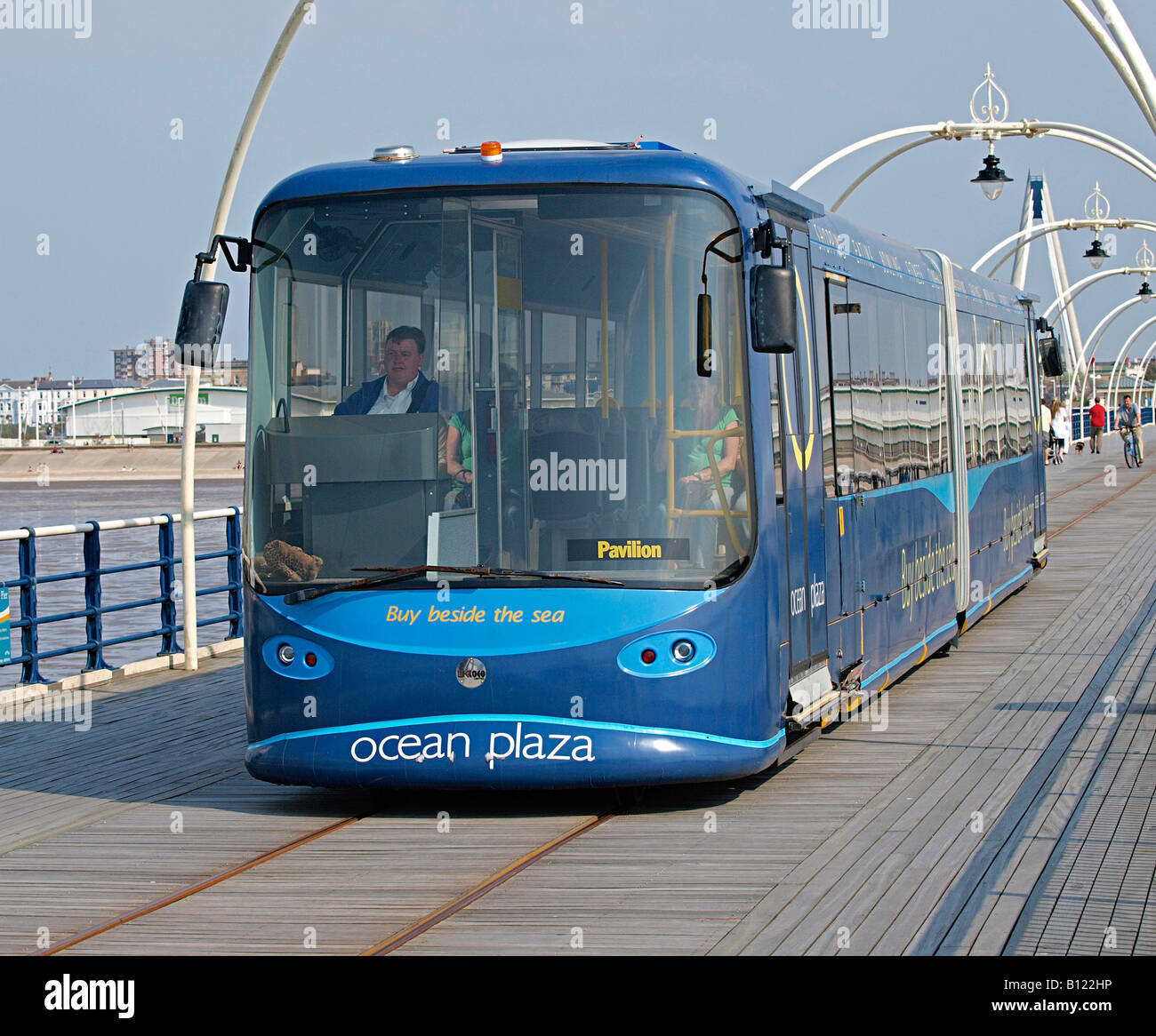 TRAM CARRYING PASSENGERS ON SOUTHPORT PIER , ENGLAND UK Stock Photo - Alamy