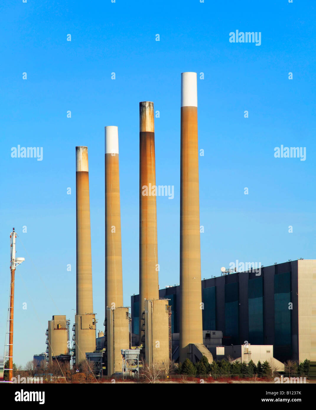 4 chimneys hi-res stock photography and images - Alamy