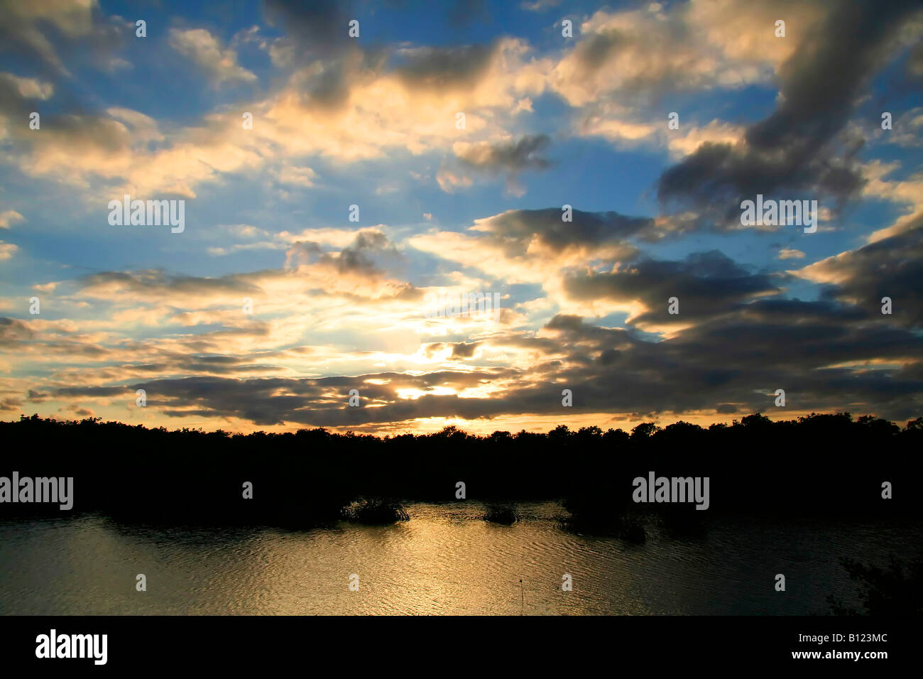 Cuba sun set hi-res stock photography and images - Alamy