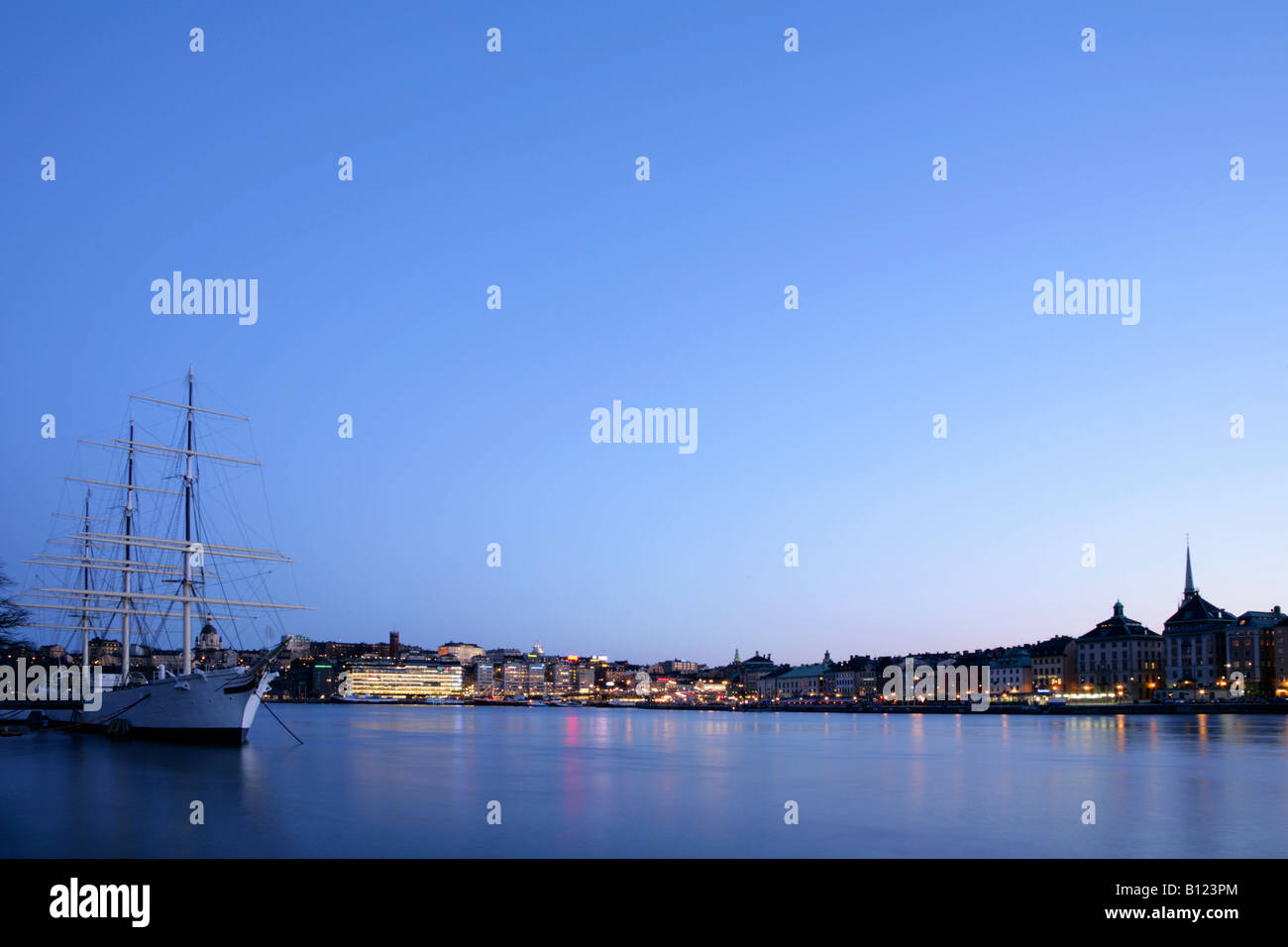 Sailing ship chapman boat hi-res stock photography and images - Alamy