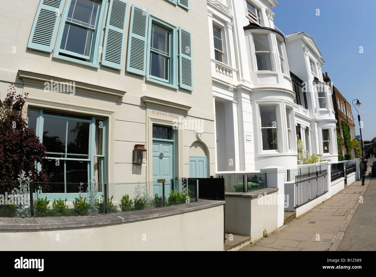 Chiswick mall chiswick london hi-res stock photography and images - Alamy