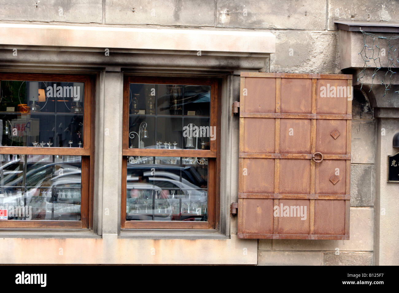 Japanese stained glass hi-res stock photography and images - Alamy