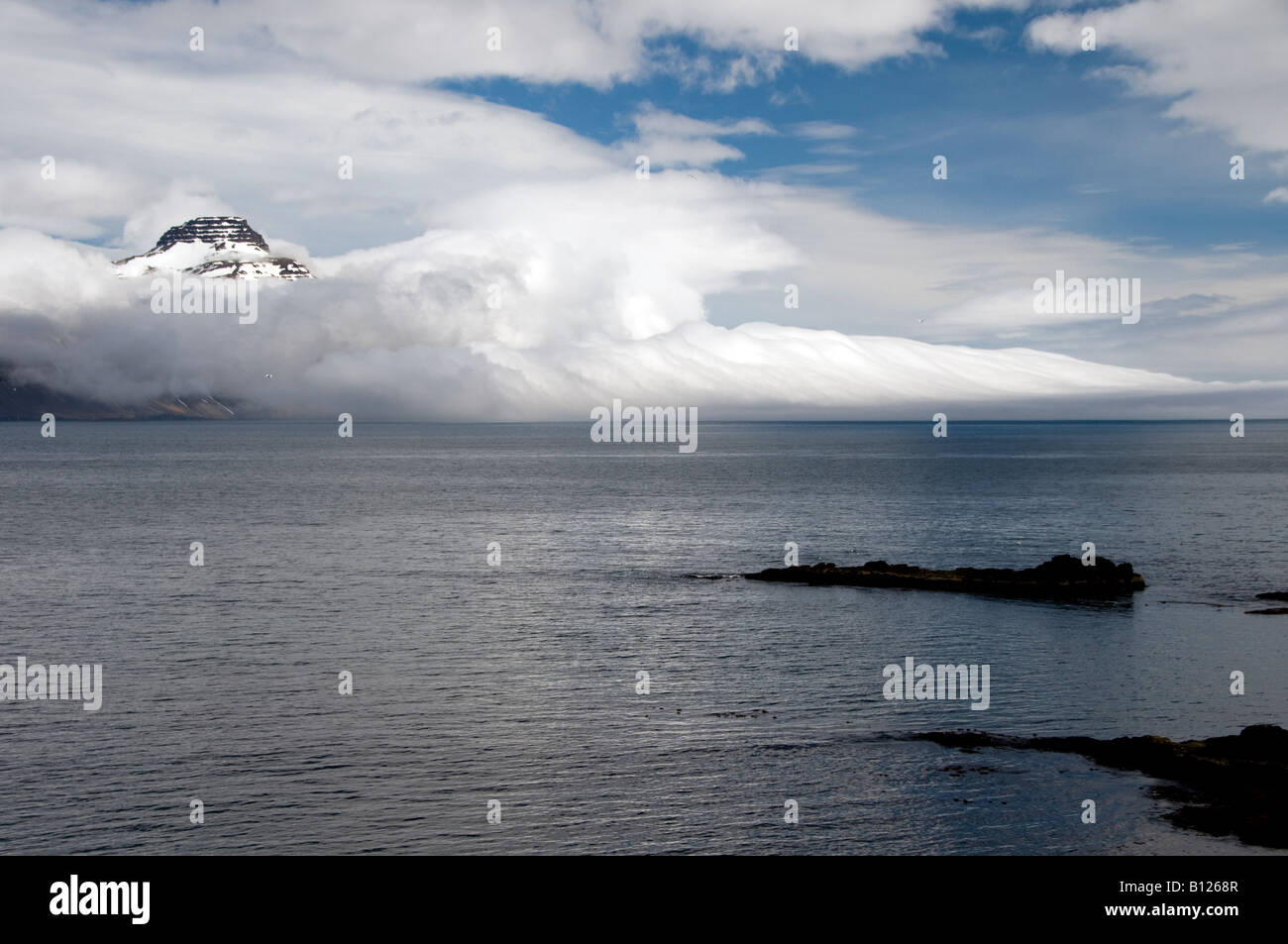 Reydarfjordur and the mountains of the Oddsskaro Pass area in the East ...