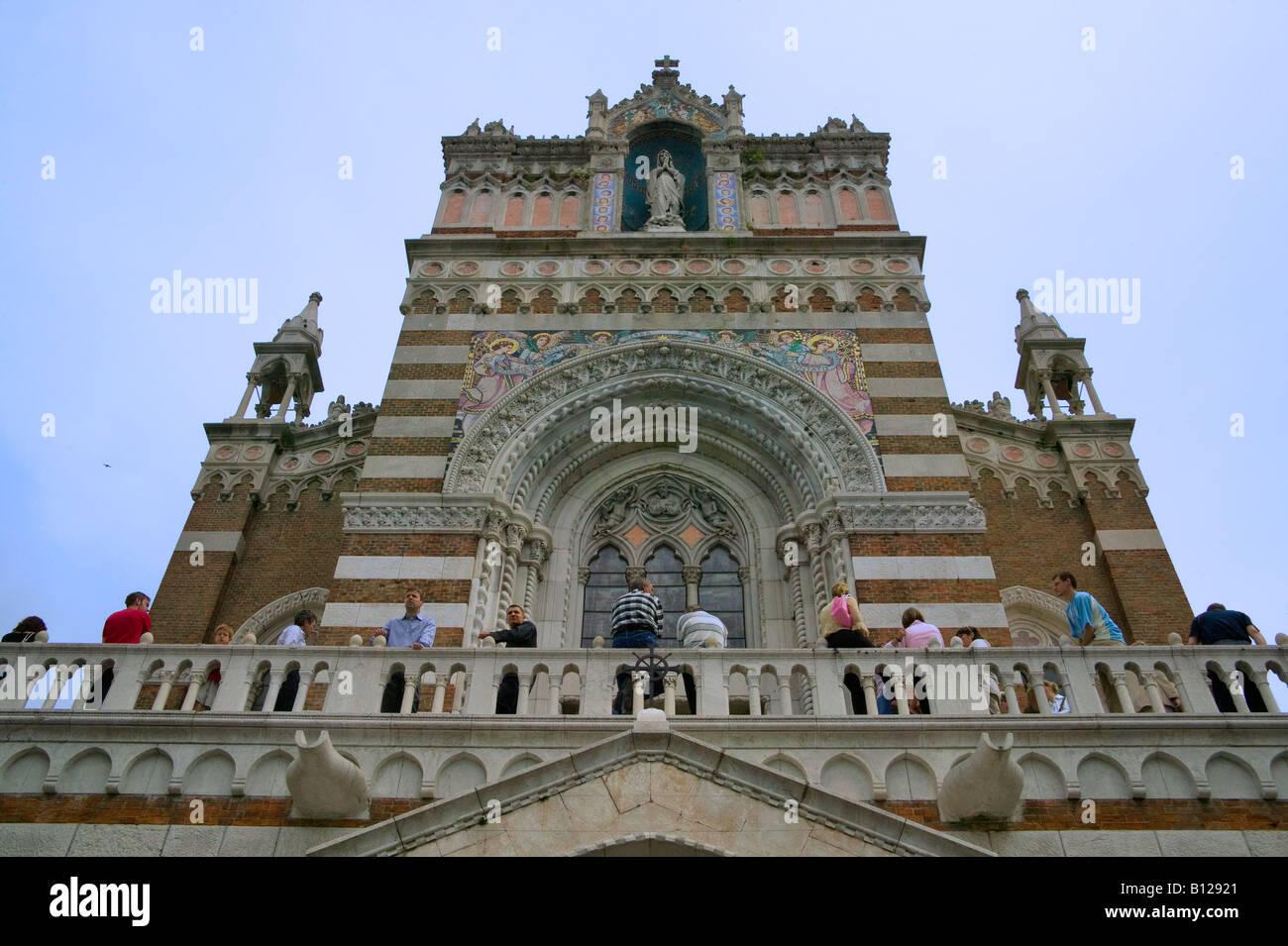 Capuchin church hi-res stock photography and images - Alamy