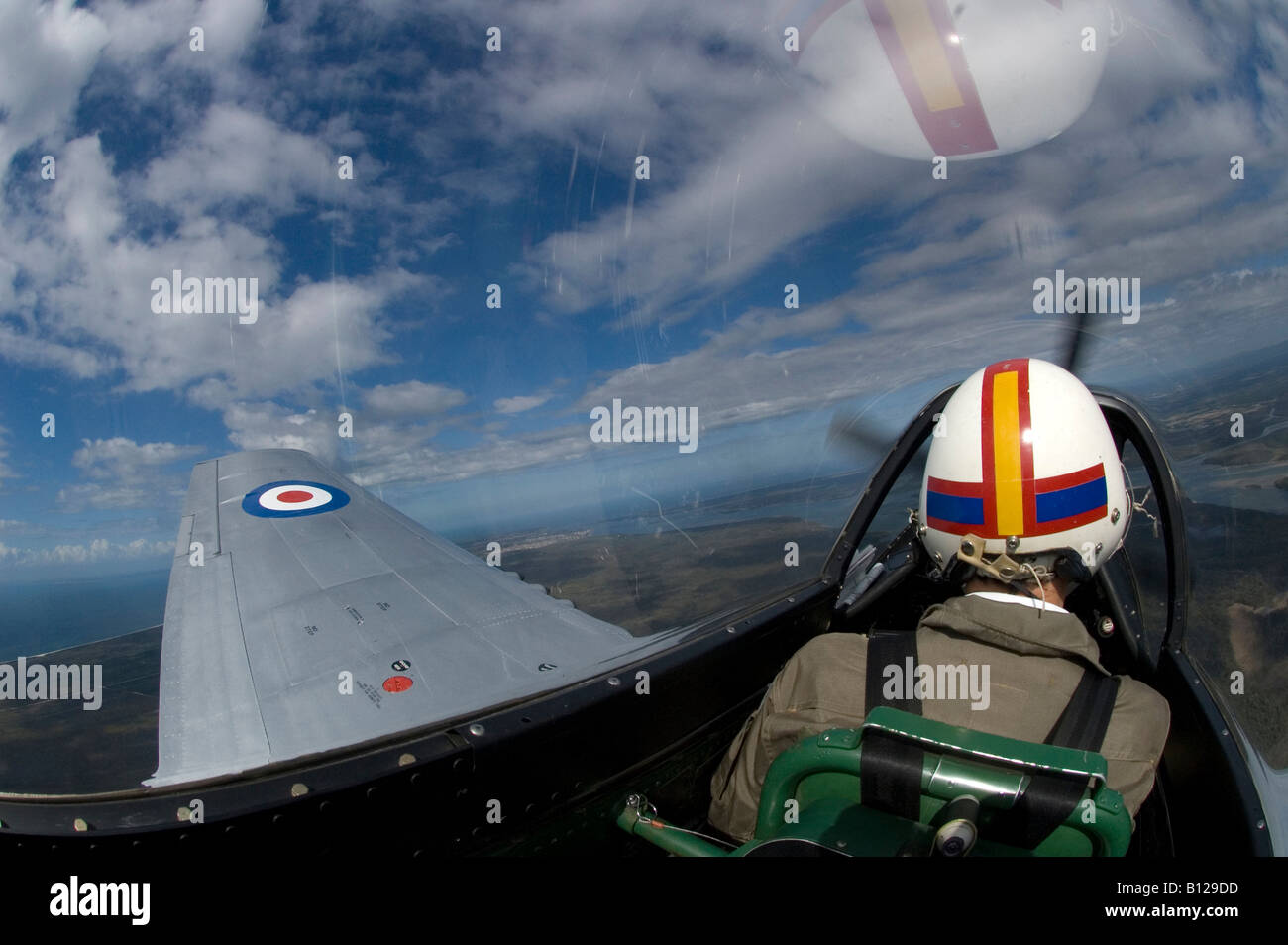 pilot in a P51 Mustang fighter plane Stock Photo - Alamy