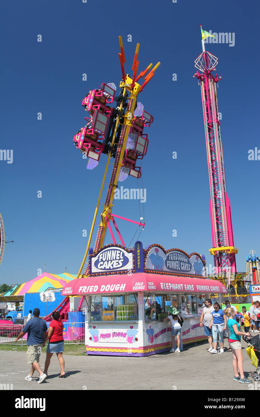 Drop tower carnival hi-res stock photography and images - Alamy